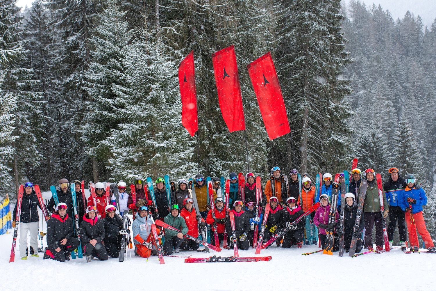 Grande festa Atomic a Saalbach: spente le prime 70 candeline - Race ski ...