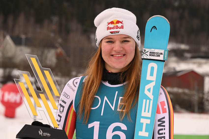 Giovani campionesse crescono: Emma Aicher sulle orme di Viktoria ...